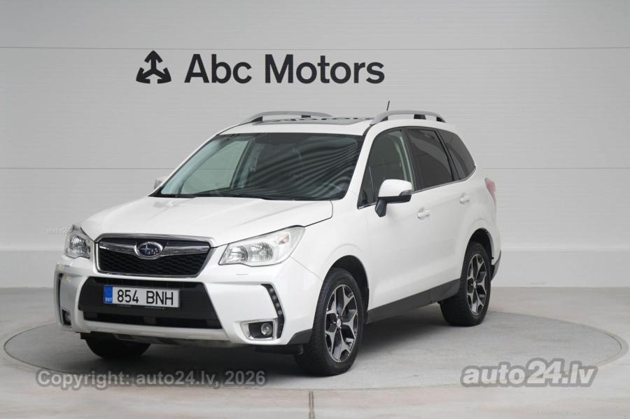 White Subaru Forester 2015 in Tallinn, with an engine capacity of 2.00 L and mileage of 130 thousand km for 11990 €, photo 1 on AUTOMOTO.COM.LV