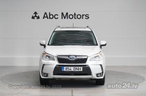 White Subaru Forester 2015 in Tallinn, with an engine capacity of 2.00 L and mileage of 130 thousand km for 11990 €, photo 3 on AUTOMOTO.COM.LV