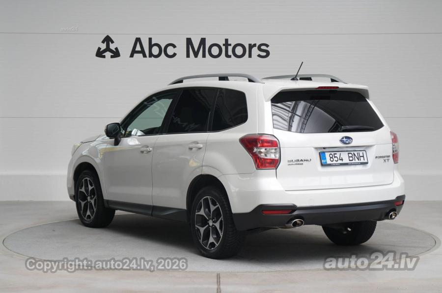White Subaru Forester 2015 in Tallinn, with an engine capacity of 2.00 L and mileage of 130 thousand km for 11990 €, photo 7 on AUTOMOTO.COM.LV