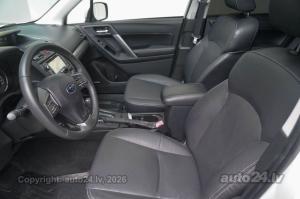 White Subaru Forester 2015 in Tallinn, with an engine capacity of 2.00 L and mileage of 130 thousand km for 11990 €, photo 8 on AUTOMOTO.COM.LV
