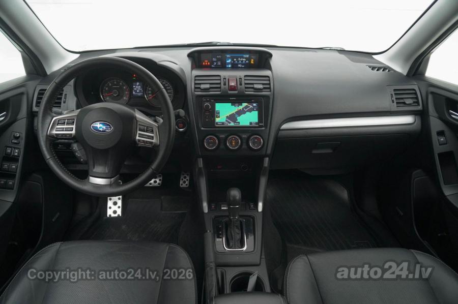 White Subaru Forester 2015 in Tallinn, with an engine capacity of 2.00 L and mileage of 130 thousand km for 11990 €, photo 9 on AUTOMOTO.COM.LV