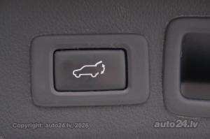 White Subaru Forester 2015 in Tallinn, with an engine capacity of 2.00 L and mileage of 130 thousand km for 11990 €, photo 13 on AUTOMOTO.COM.LV