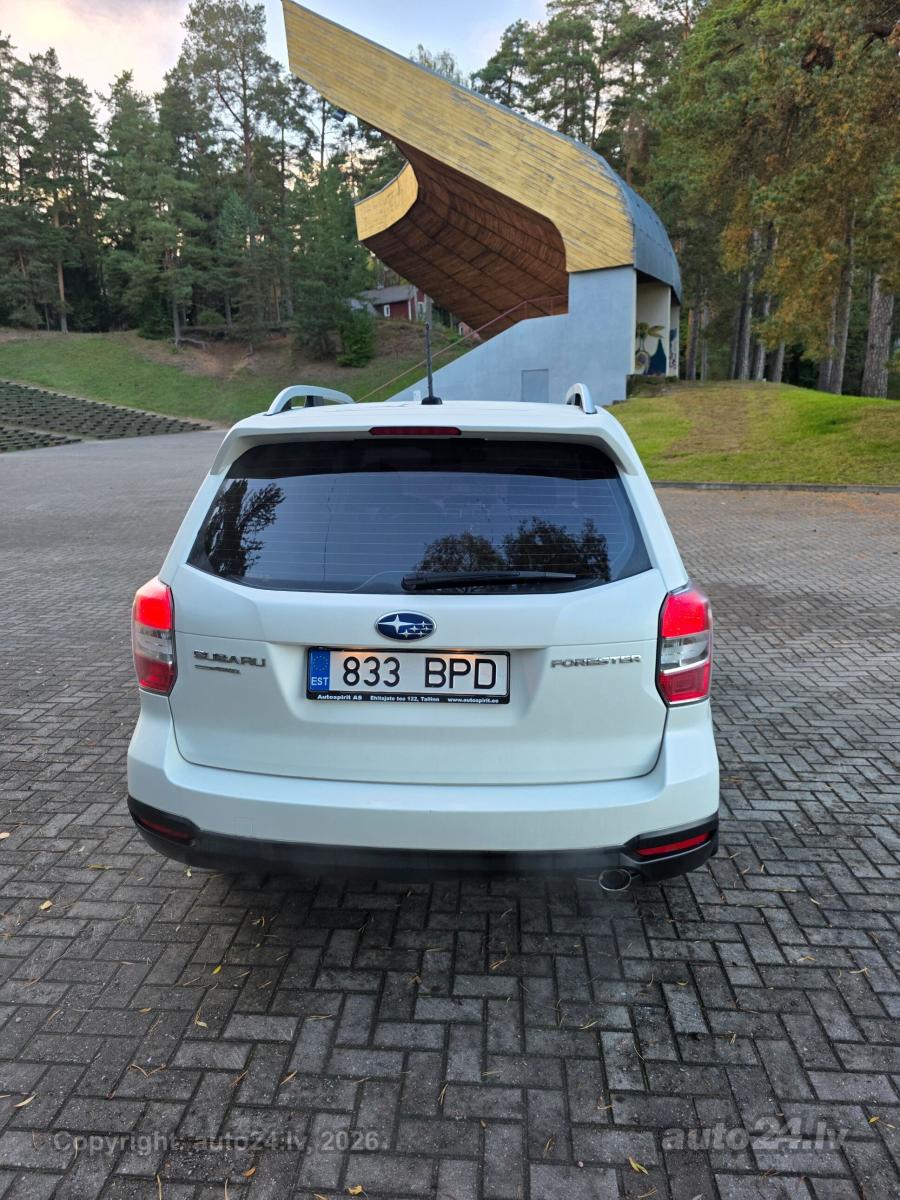 White Subaru Forester 2015 in Tartu, with an engine capacity of 2.00 L and mileage of 237 thousand km for 8700 €, photo 7 on AUTOMOTO.COM.LV