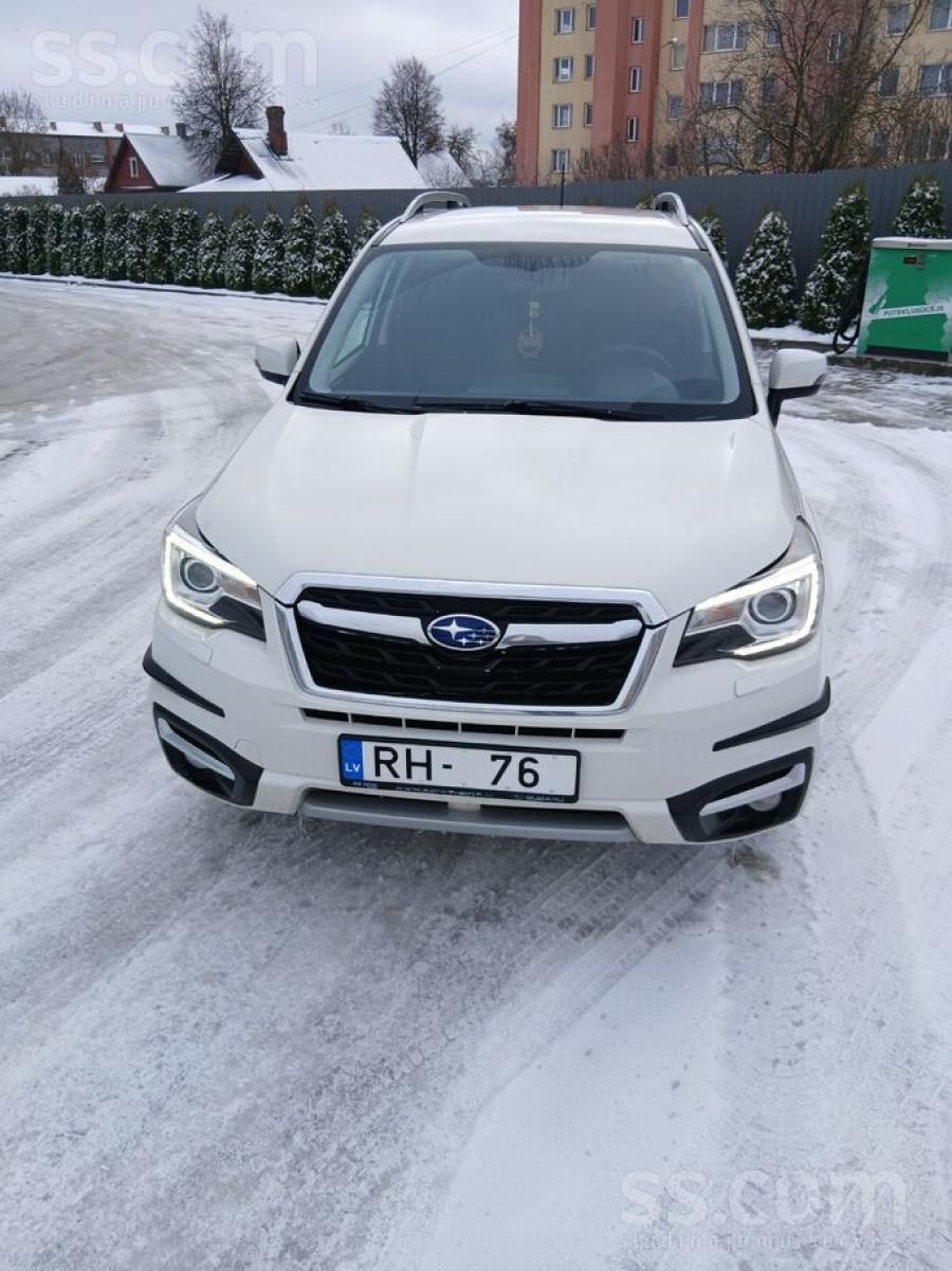 White Subaru Forester 2016 in Ludza, with an engine capacity of 2.00 L and mileage of 280 thousand km for 9700 €, photo 9 on AUTOMOTO.COM.LV