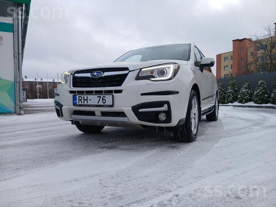 White Subaru Forester 2016 in Ludza, with an engine capacity of 2.00 L and mileage of 280 thousand km for 9700 €, photo 10 on AUTOMOTO.COM.LV
