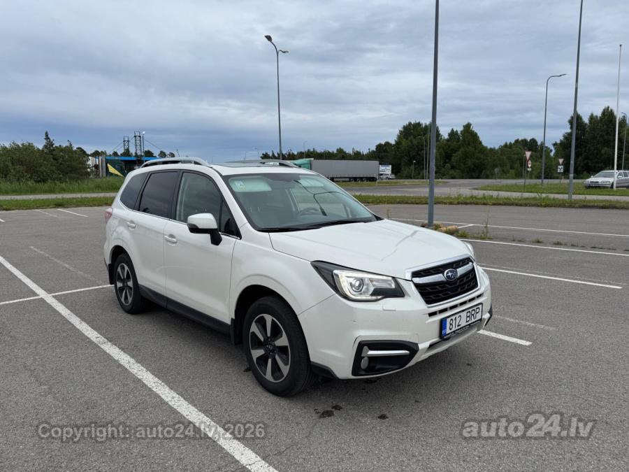 White Subaru Forester 2016 in Kuressaare, with an engine capacity of 2.00 L and mileage of 307 thousand km for 10500 €, photo 8 on AUTOMOTO.COM.LV