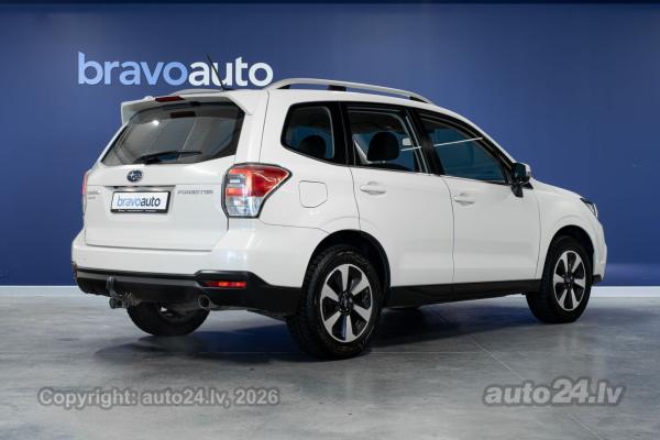 Balts Subaru Forester 2016 Tallina, ar dzinēja tilpumu 2.00 L un nobraukumu 160 tūkst. km par 13500 €, foto 3 vietnē AUTOMOTO.COM.LV