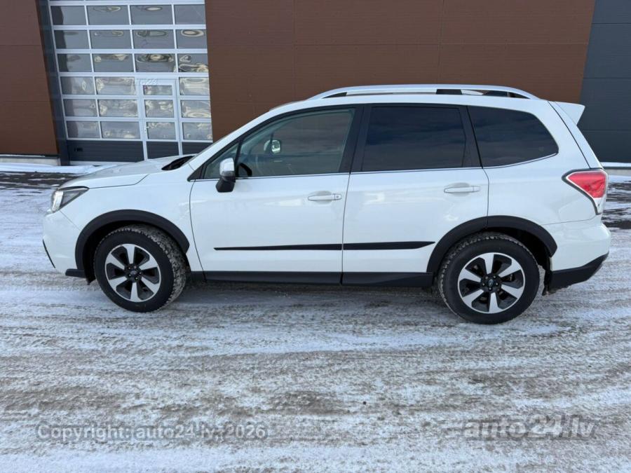 Balts Subaru Forester 2018 Tallina, ar dzinēja tilpumu 2.00 L un nobraukumu 142 tūkst. km par 16500 €, foto 5 vietnē AUTOMOTO.COM.LV