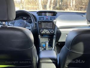 Balts Subaru Forester 2018 Tallina, ar dzinēja tilpumu 2.00 L un nobraukumu 123 tūkst. km par 18000 €, foto 5 vietnē AUTOMOTO.COM.LV