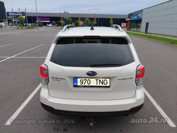 White Subaru Forester 2018 in Tartu, with an engine capacity of 2.00 L and mileage of 199 thousand km for 13500 €, photo 6 on AUTOMOTO.COM.LV