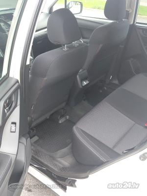 White Subaru Forester 2018 in Tartu, with an engine capacity of 2.00 L and mileage of 199 thousand km for 13500 €, photo 9 on AUTOMOTO.COM.LV