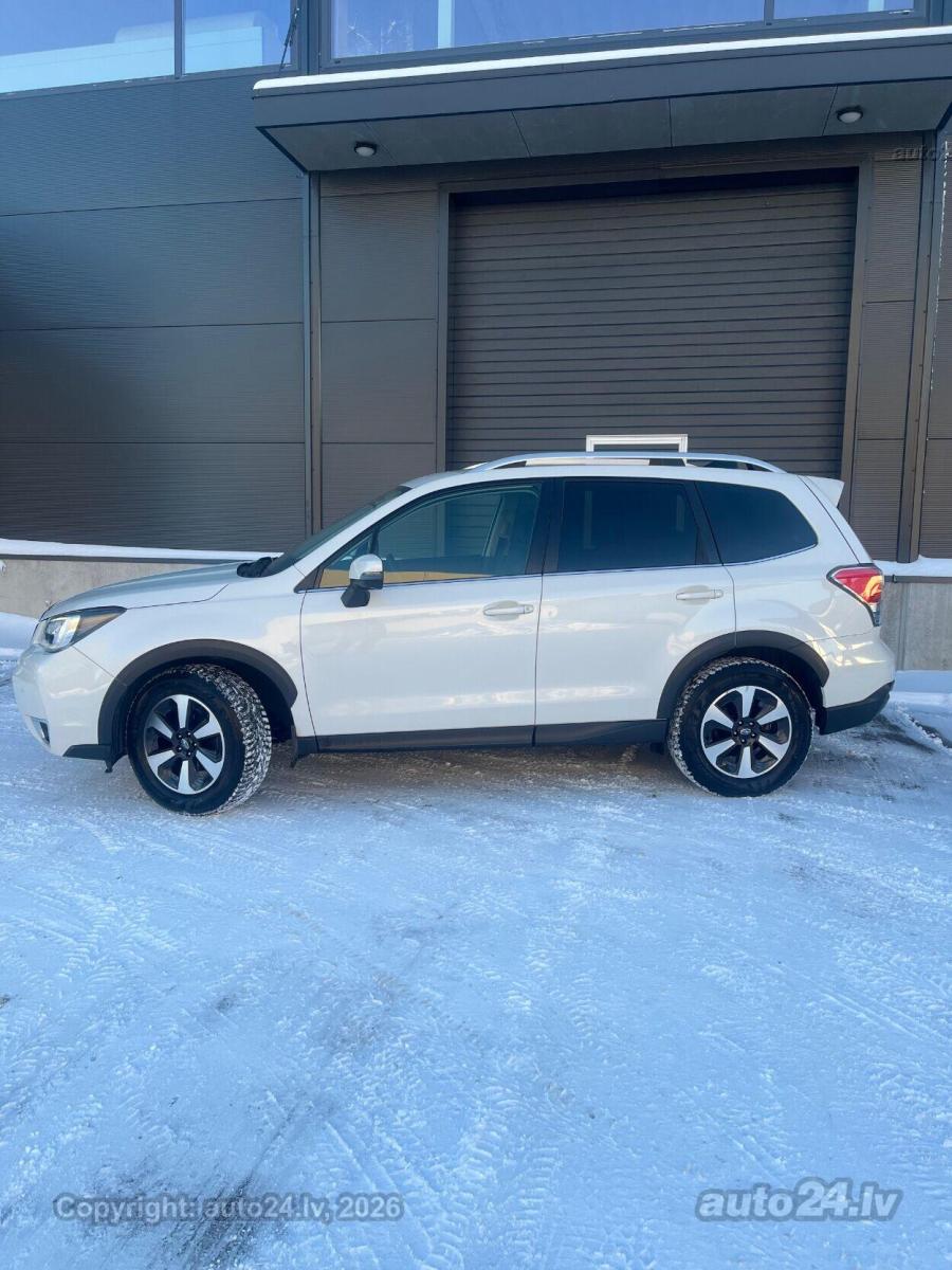 Balts Subaru Forester 2019 Tallina, ar dzinēja tilpumu 2.00 L un nobraukumu 72 tūkst. km par 17900 €, foto 7 vietnē AUTOMOTO.COM.LV