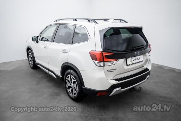 White Subaru Forester 2019 in Tallinn, with an engine capacity of 2.00 L and mileage of 241 thousand km for 13999 €, photo 6 on AUTOMOTO.COM.LV