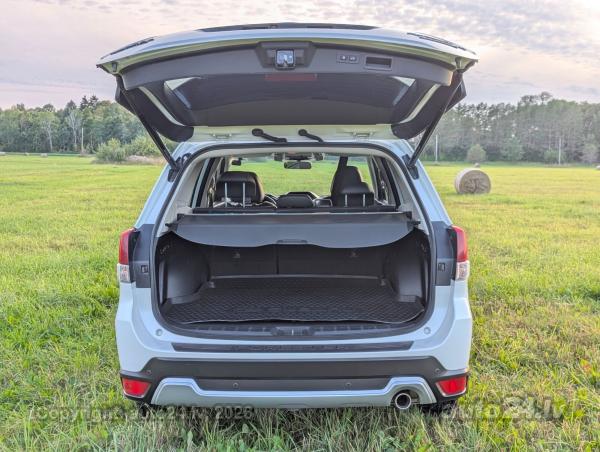White Subaru Forester 2020 in Haapsalu, with an engine capacity of 2.00 L and mileage of 116 thousand km for 23000 €, photo 10 on AUTOMOTO.COM.LV