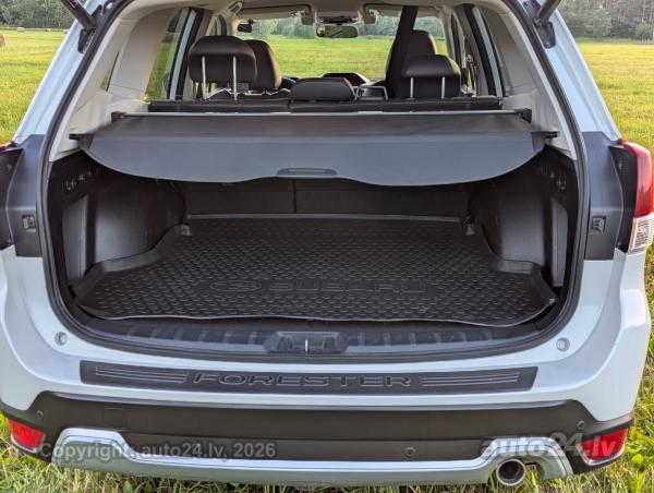 White Subaru Forester 2020 in Haapsalu, with an engine capacity of 2.00 L and mileage of 116 thousand km for 23000 €, photo 11 on AUTOMOTO.COM.LV