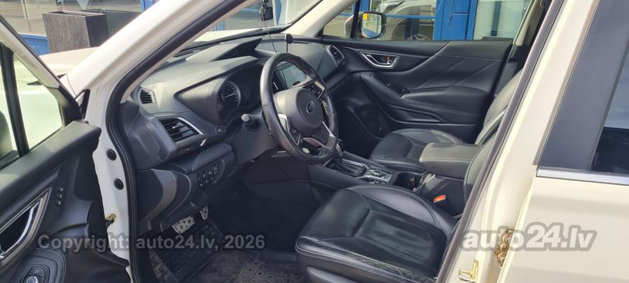 White Subaru Forester 2021 in Tallinn, with an engine capacity of 2.00 L and mileage of 59 thousand km for 23000 €, photo 8 on AUTOMOTO.COM.LV