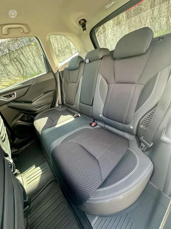 White Subaru Forester 2022 in Vilnius, with an engine capacity of 2.00 L and mileage of 66 thousand km for 24900 €, photo 5 on AUTOMOTO.COM.LV