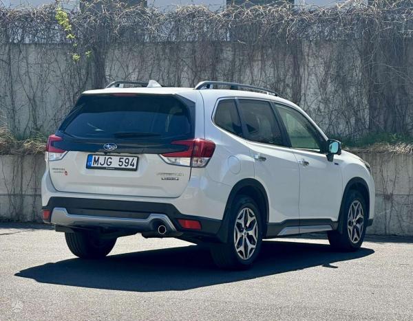 White Subaru Forester 2022 in Vilnius, with an engine capacity of 2.00 L and mileage of 66 thousand km for 24900 €, photo 9 on AUTOMOTO.COM.LV