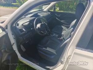 White Subaru Forester 2023 in Tallinn, with an engine capacity of 2.00 L and mileage of 40 thousand km for 38000 €, photo 5 on AUTOMOTO.COM.LV