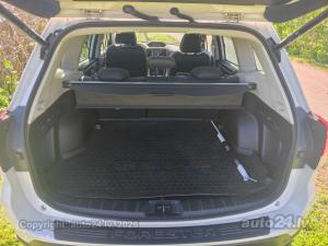 White Subaru Forester 2023 in Tallinn, with an engine capacity of 2.00 L and mileage of 40 thousand km for 38000 €, photo 7 on AUTOMOTO.COM.LV