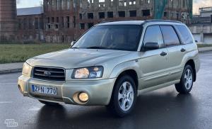 Yellow Subaru Forester 2005 in Siauliai, with an engine capacity of 2.50 L and mileage of 140 thousand km for 1750 €, photo  on AUTOMOTO.COM.LV