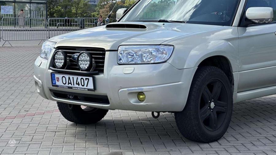 Yellow Subaru Forester 2007 in Druskininkai, with an engine capacity of 2.50 L and mileage of 328 thousand km for 4400 €, photo 10 on AUTOMOTO.COM.LV