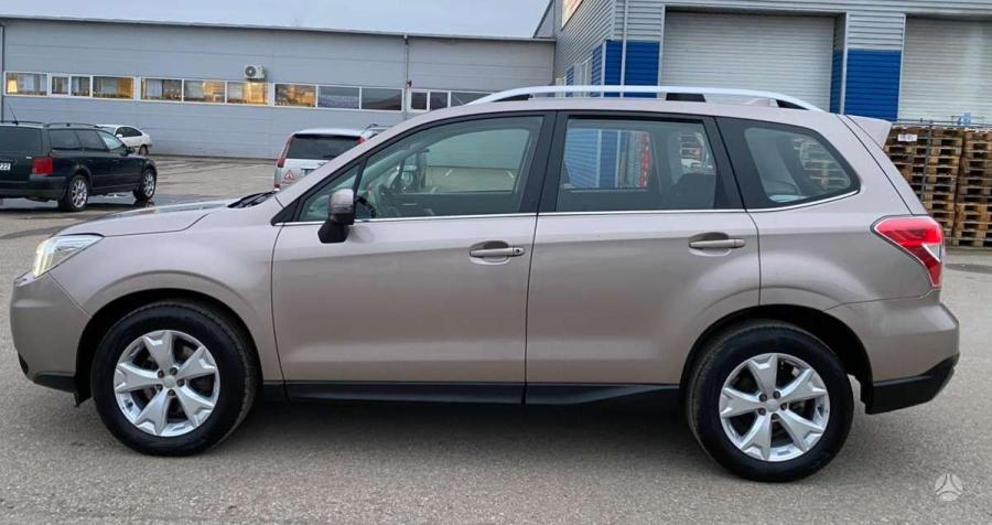 Dzeltens Subaru Forester 2015 Marijampole, ar dzinēja tilpumu 2.00 L un nobraukumu 172 tūkst. km par 6100 €, foto 3 vietnē AUTOMOTO.COM.LV
