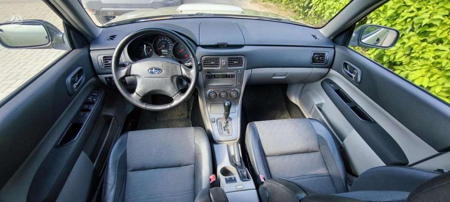 Yellow Subaru Forester 2003 in Kaunas, with an engine capacity of 2.00 L and mileage of 250 thousand km for 3900 €, photo 8 on AUTOMOTO.COM.LV
