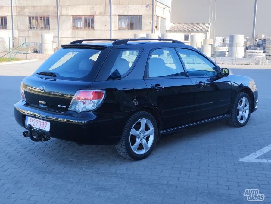Melns Subaru Impreza 2005 Šilutė, ar dzinēja tilpumu 2.00 L un nobraukumu 191 tūkst. km par 2650 €, foto 5 vietnē AUTOMOTO.COM.LV