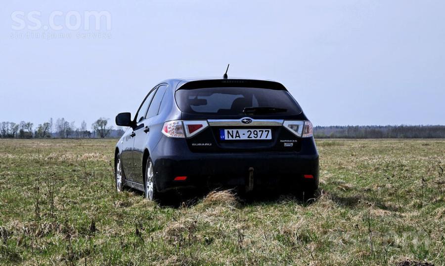 Black Subaru Impreza 2009 in Jelgava, with an engine capacity of 2.00 L and mileage of 335 thousand km for 3750 €, photo 5 on AUTOMOTO.COM.LV