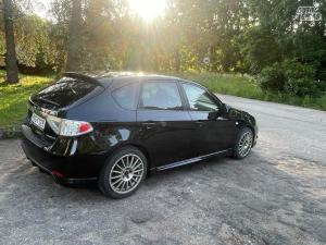 Black Subaru Impreza 2009 in Vilnius, with an engine capacity of 2.00 L and mileage of 300 thousand km for 2650 €, photo 5 on AUTOMOTO.COM.LV