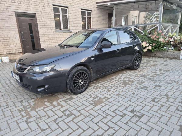 Melns Subaru Impreza 2009 Viļņa, ar dzinēja tilpumu 1.50 L un nobraukumu 230 tūkst. km par 1600 €, foto 5 vietnē AUTOMOTO.COM.LV