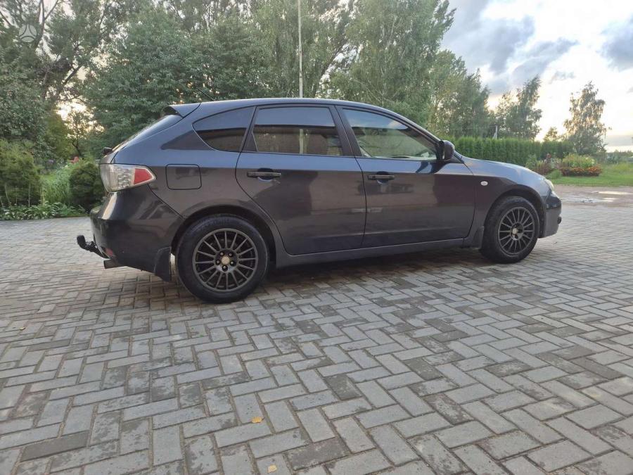 Melns Subaru Impreza 2009 Viļņa, ar dzinēja tilpumu 1.50 L un nobraukumu 230 tūkst. km par 1600 €, foto 9 vietnē AUTOMOTO.COM.LV