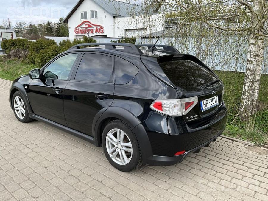 Melns Subaru Impreza 2011 Rīga, ar dzinēja tilpumu 2.00 L un nobraukumu 170 tūkst. km par 5000 €, foto 3 vietnē AUTOMOTO.COM.LV