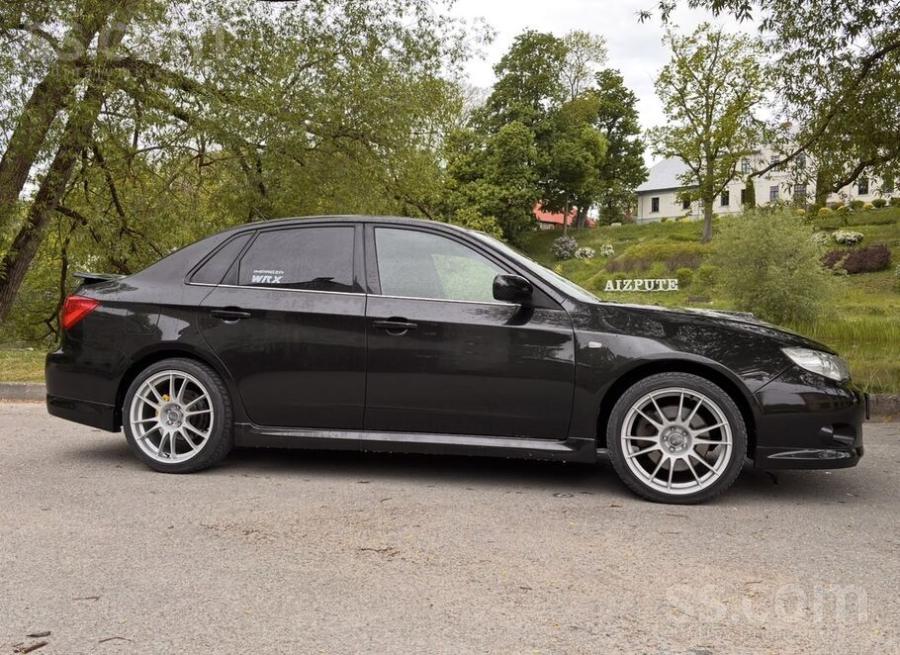 Melns Subaru Impreza 2008 Liepāja, ar dzinēja tilpumu 2.50 L un nobraukumu 209 tūkst. km par 10250 €, foto 3 vietnē AUTOMOTO.COM.LV