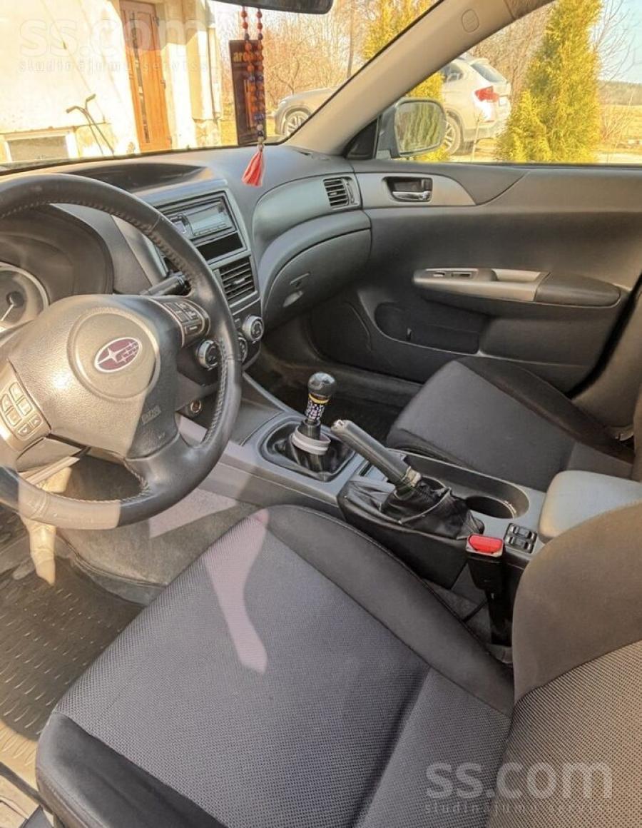 Melns Subaru Impreza 2008 Liepāja, ar dzinēja tilpumu 2.50 L un nobraukumu 209 tūkst. km par 10250 €, foto 13 vietnē AUTOMOTO.COM.LV