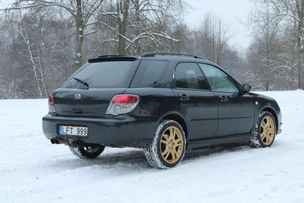 Melns Subaru Impreza 2005 Viļņa, ar dzinēja tilpumu 1.99 L un nobraukumu 330 tūkst. km par 2800 €, foto 6 vietnē AUTOMOTO.COM.LV