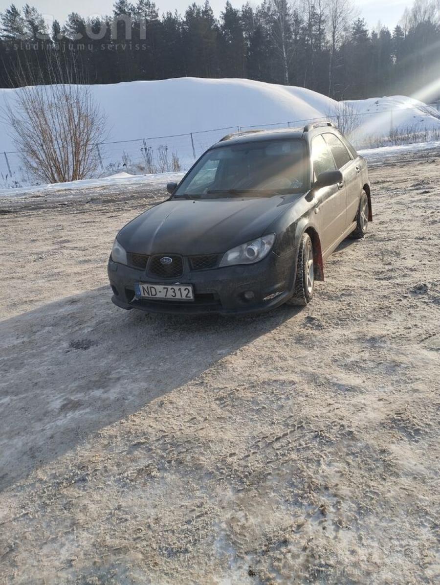 Black Subaru Impreza 2005 in Riga, with an engine capacity of 2.00 L and mileage of 365 thousand km for 2000 €, photo 2 on AUTOMOTO.COM.LV