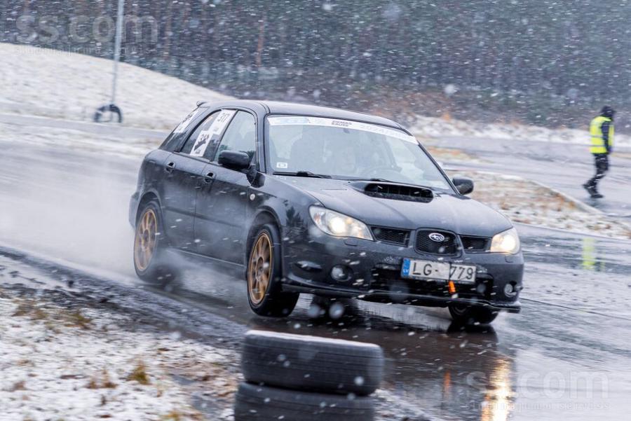 Melns Subaru Impreza 2006 Rīga, ar dzinēja tilpumu 2.50 L un nobraukumu 210 tūkst. km par 17000 €, foto 1 vietnē AUTOMOTO.COM.LV
