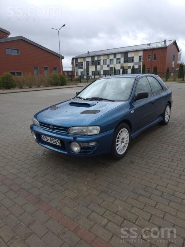 Zils Subaru Impreza 1996 Rīga, ar dzinēja tilpumu 2.00 L un nobraukumu 180 tūkst. km par 7800 €, foto 2 vietnē AUTOMOTO.COM.LV