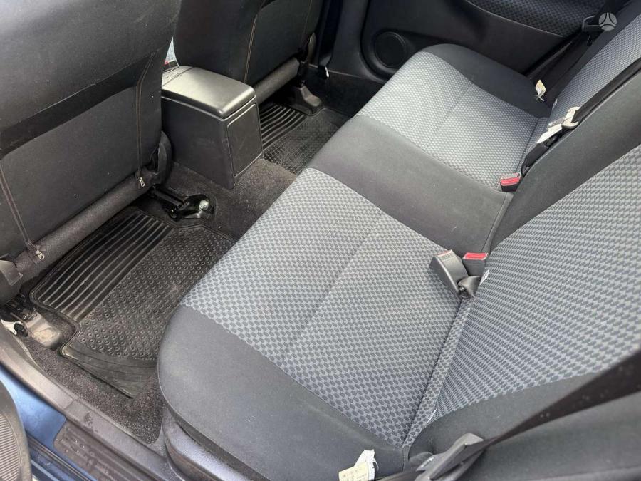 Blue Subaru Impreza 2009 in Utena, with an engine capacity of 1.50 L and mileage of 150 thousand km for 2990 €, photo 9 on AUTOMOTO.COM.LV