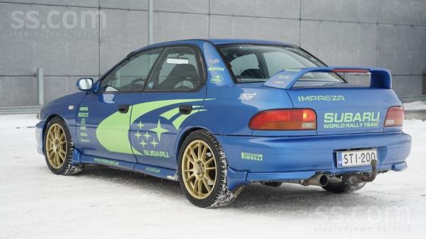 Zils Subaru Impreza 1999 Tallina, ar dzinēja tilpumu 2.00 L un nobraukumu 281 tūkst. km par 9990 €, foto 4 vietnē AUTOMOTO.COM.LV