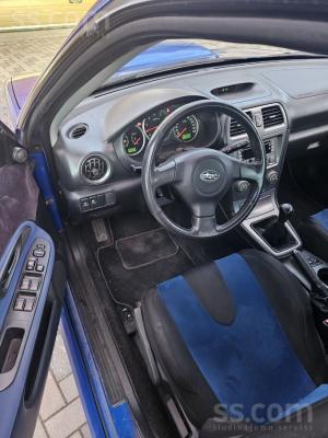 Zils Subaru Impreza 2005 Cēsis, ar dzinēja tilpumu 2.50 L un nobraukumu 175 tūkst. km par 13000 €, foto 6 vietnē AUTOMOTO.COM.LV
