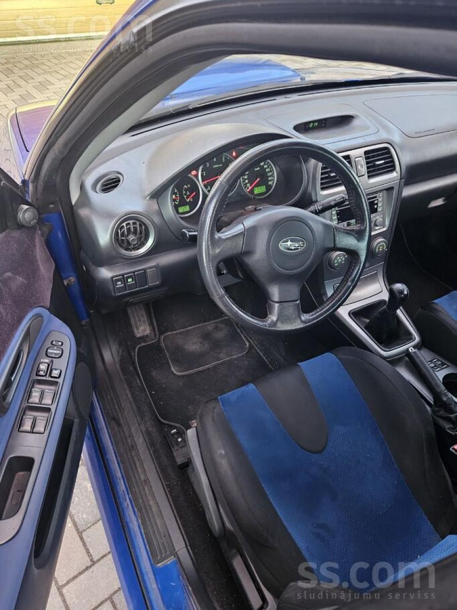 Zils Subaru Impreza 2005 Cēsis, ar dzinēja tilpumu 2.50 L un nobraukumu 175 tūkst. km par 13000 €, foto 6 vietnē AUTOMOTO.COM.LV