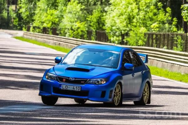 Zils Subaru Impreza 2011 Rīga, ar dzinēja tilpumu 2.50 L un nobraukumu 134 tūkst. km par 20000 €, foto 3 vietnē AUTOMOTO.COM.LV