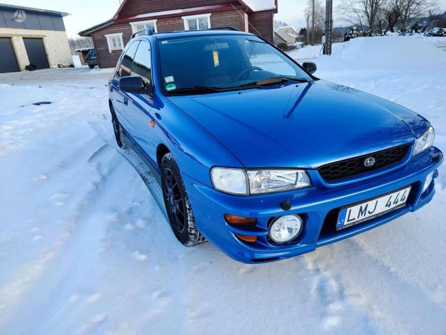 Zils Subaru Impreza 1999 Viļņa, ar dzinēja tilpumu 1.99 L un nobraukumu 155 tūkst. km par 2900 €, foto 1 vietnē AUTOMOTO.COM.LV