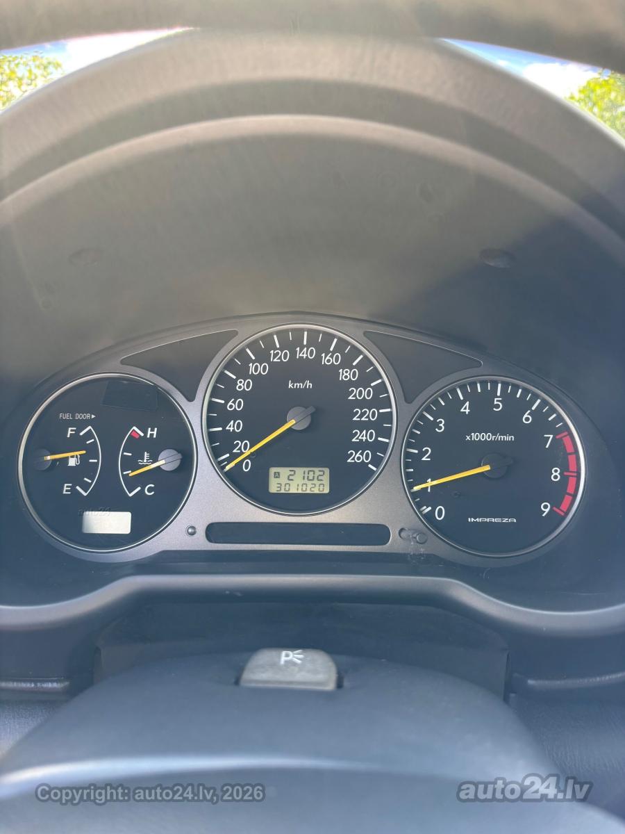 Zils Subaru Impreza 2002 Pērnava, ar dzinēja tilpumu 2.00 L un nobraukumu 301 tūkst. km par 8000 €, foto 8 vietnē AUTOMOTO.COM.LV