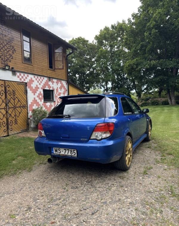 Zils Subaru Impreza 2005 Ogre, ar dzinēja tilpumu 2.00 L un nobraukumu 259 tūkst. km par 3000 €, foto 4 vietnē AUTOMOTO.COM.LV