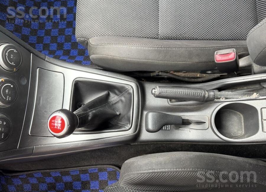 Zils Subaru Impreza 2005 Ogre, ar dzinēja tilpumu 2.00 L un nobraukumu 259 tūkst. km par 3000 €, foto 13 vietnē AUTOMOTO.COM.LV
