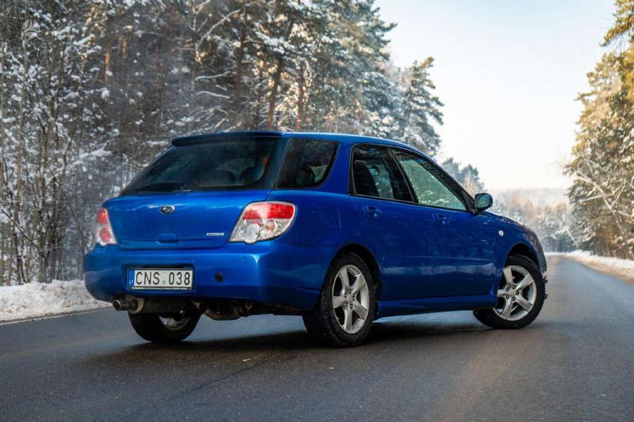 Zils Subaru Impreza 2007 Viļņa, ar dzinēja tilpumu 1.99 L un nobraukumu 207 tūkst. km par 4400 €, foto 2 vietnē AUTOMOTO.COM.LV